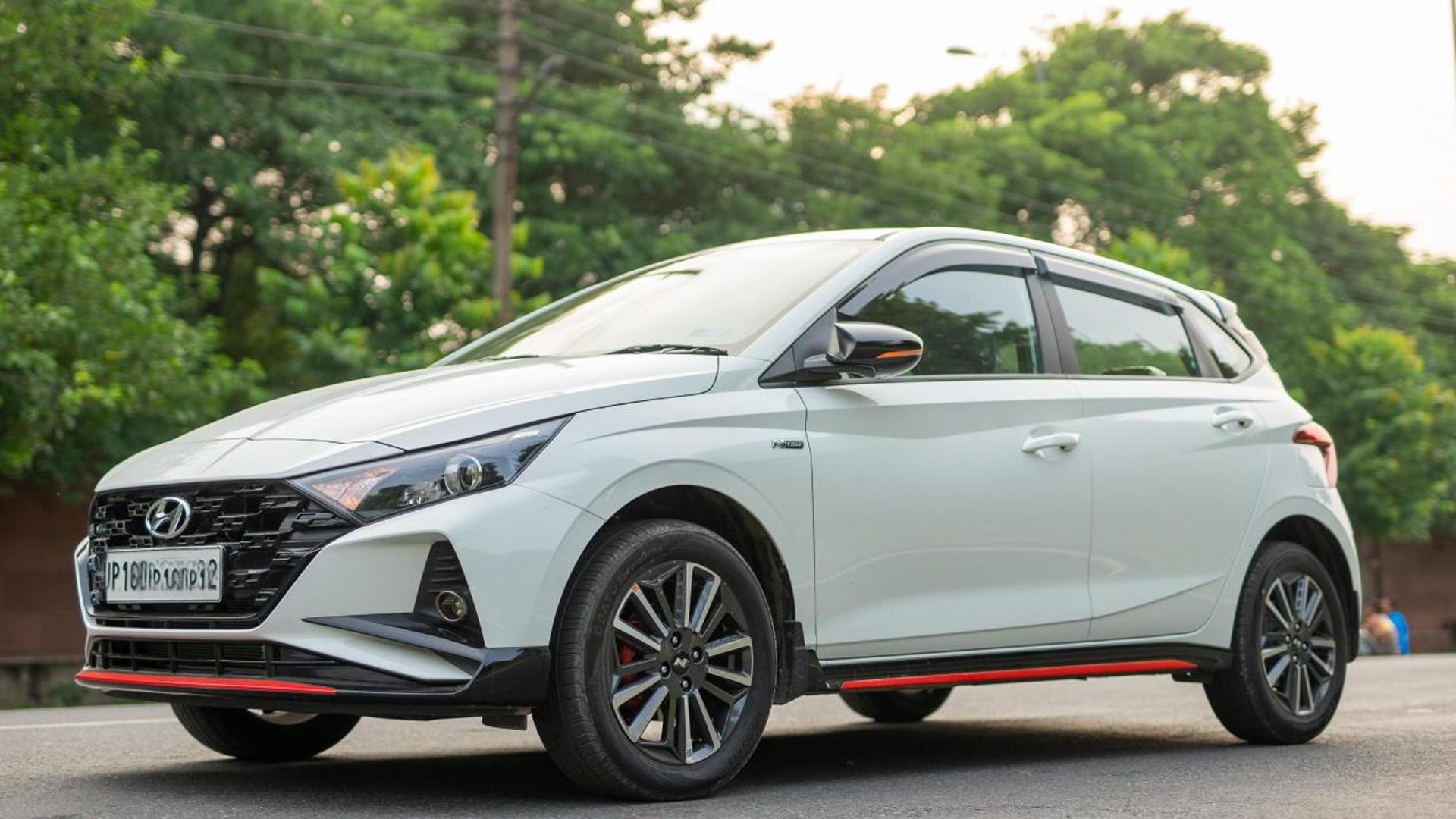 Nisha Car Rent Dehradun +91 9058500677